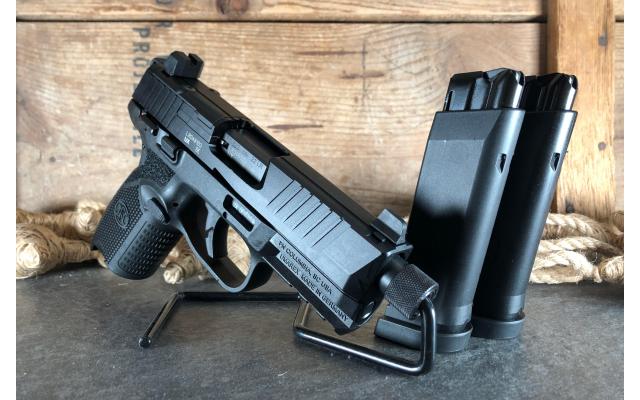 New FNH FN502 Tactical .22lr in Hard Case - harveysauctions.com