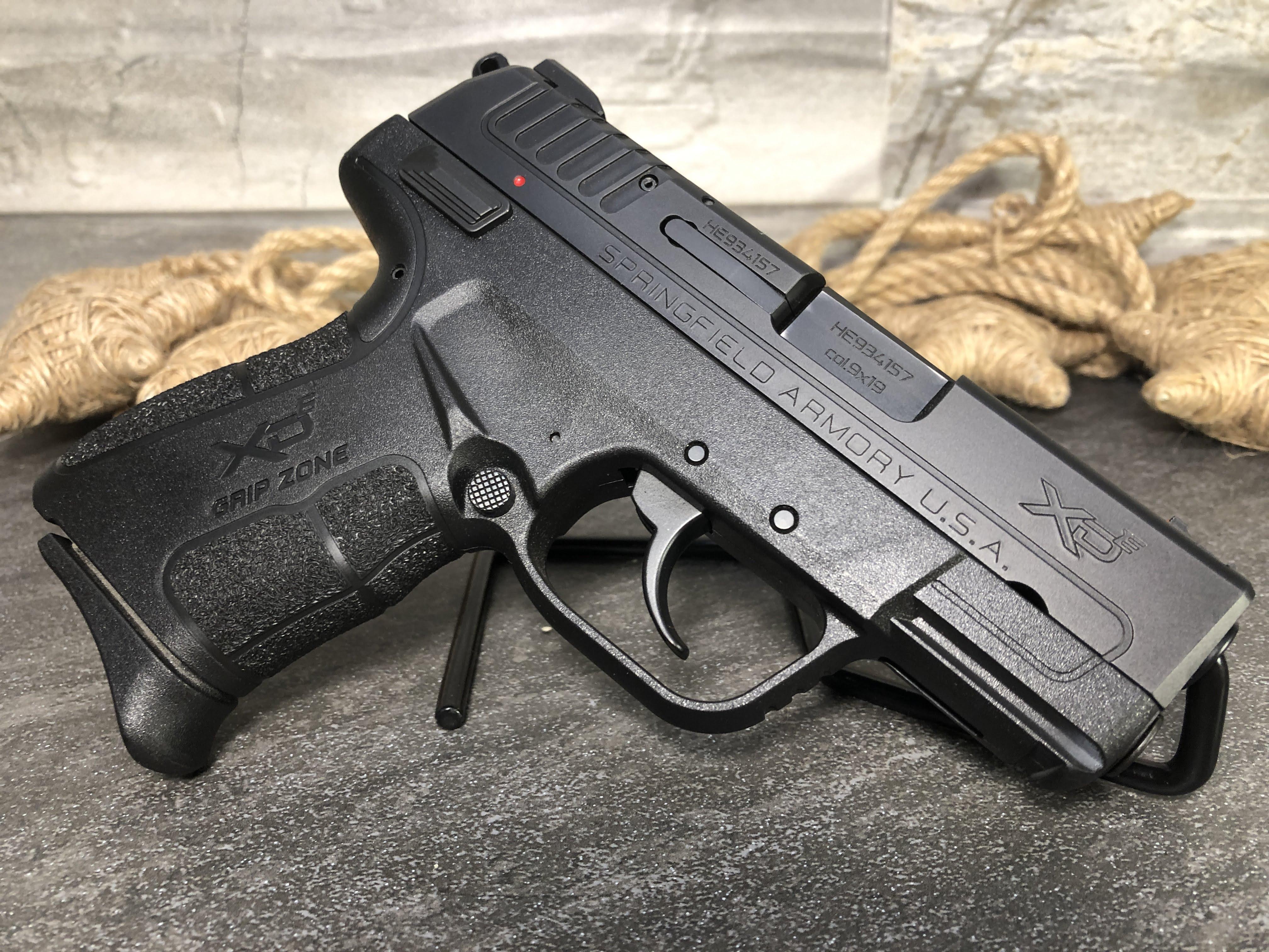 Pre-Owned Springfield XDE 9mm - harveysauctions.com