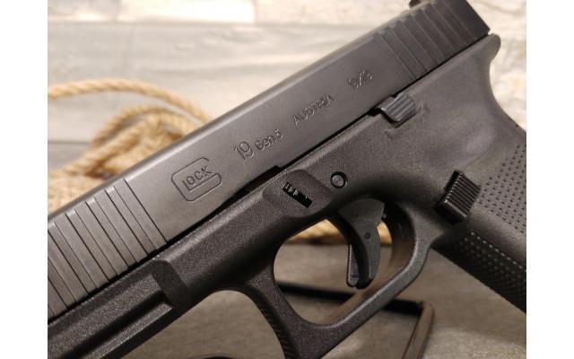 New Glock 19 Gen5 9mm - harveysauctions.com