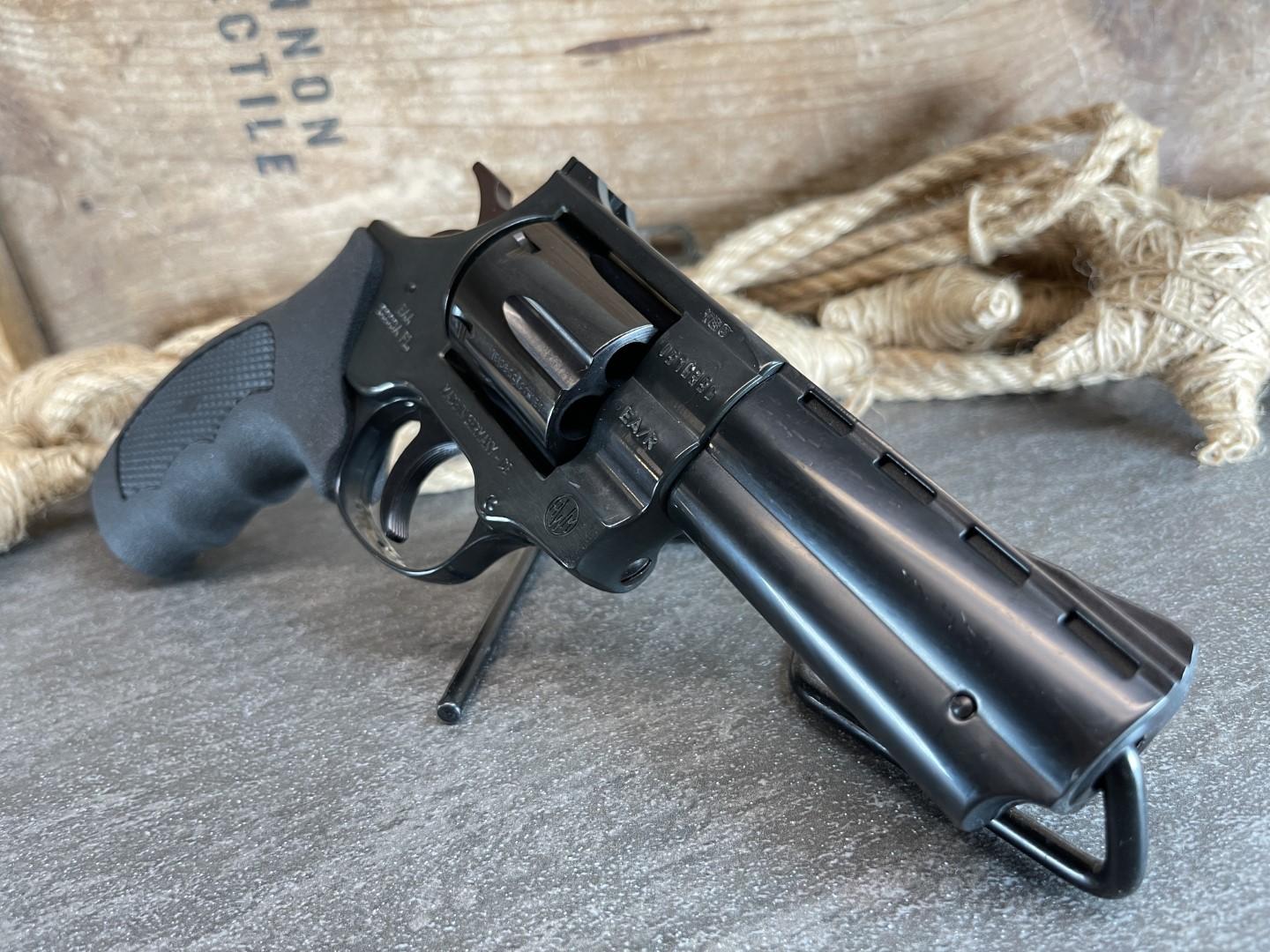 EAA Windicator 4" .38 Special, in original box - Pre-Owned ...