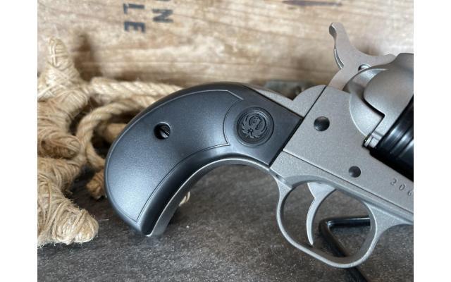 Ruger Wrangler Birdshead 3.75" .22LR - NEW! - harveysauctions.com
