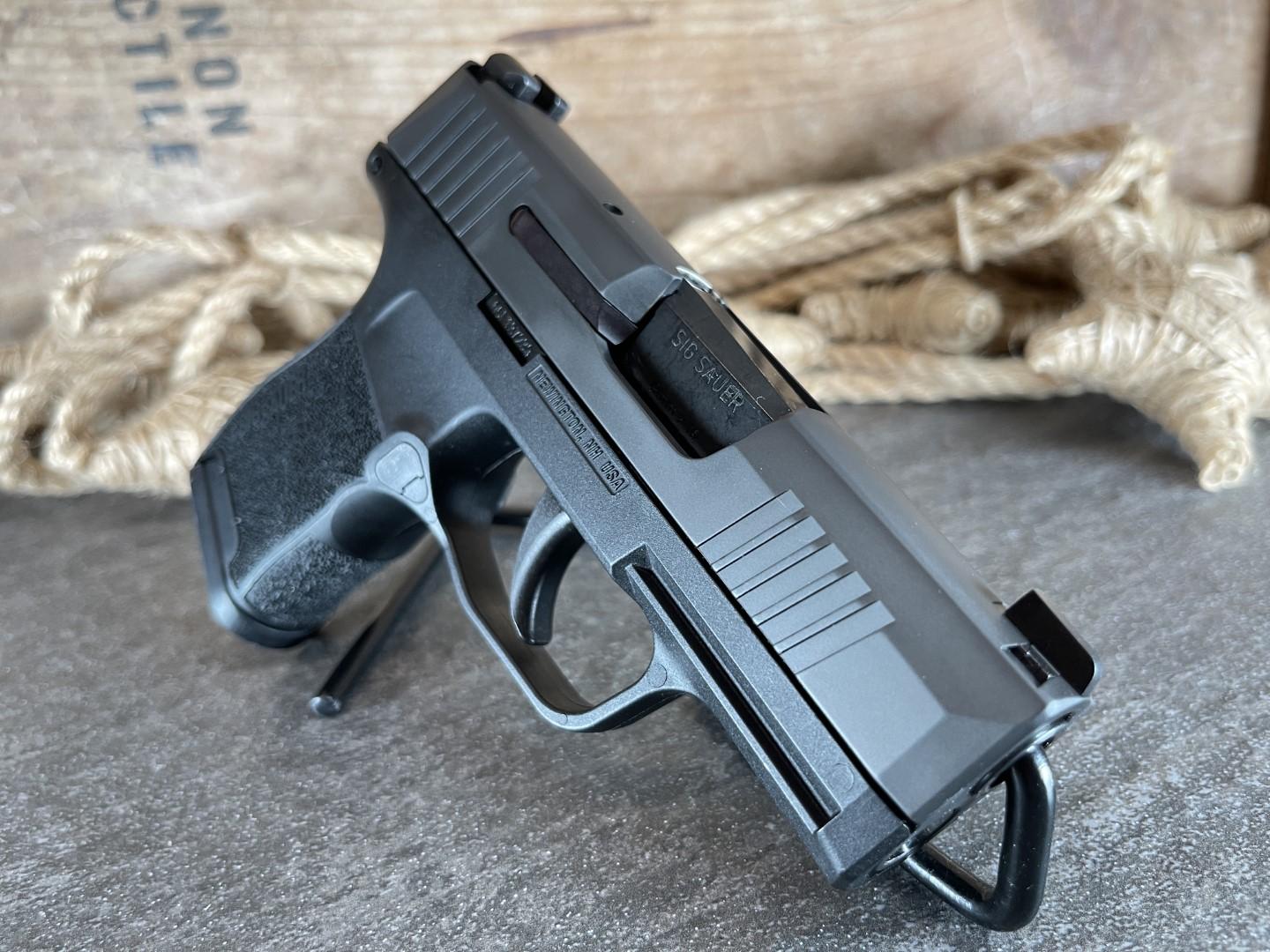 Sig Sauer P365 Micro Compact 3.1" 9mm, in original case - Pre-Owned ...