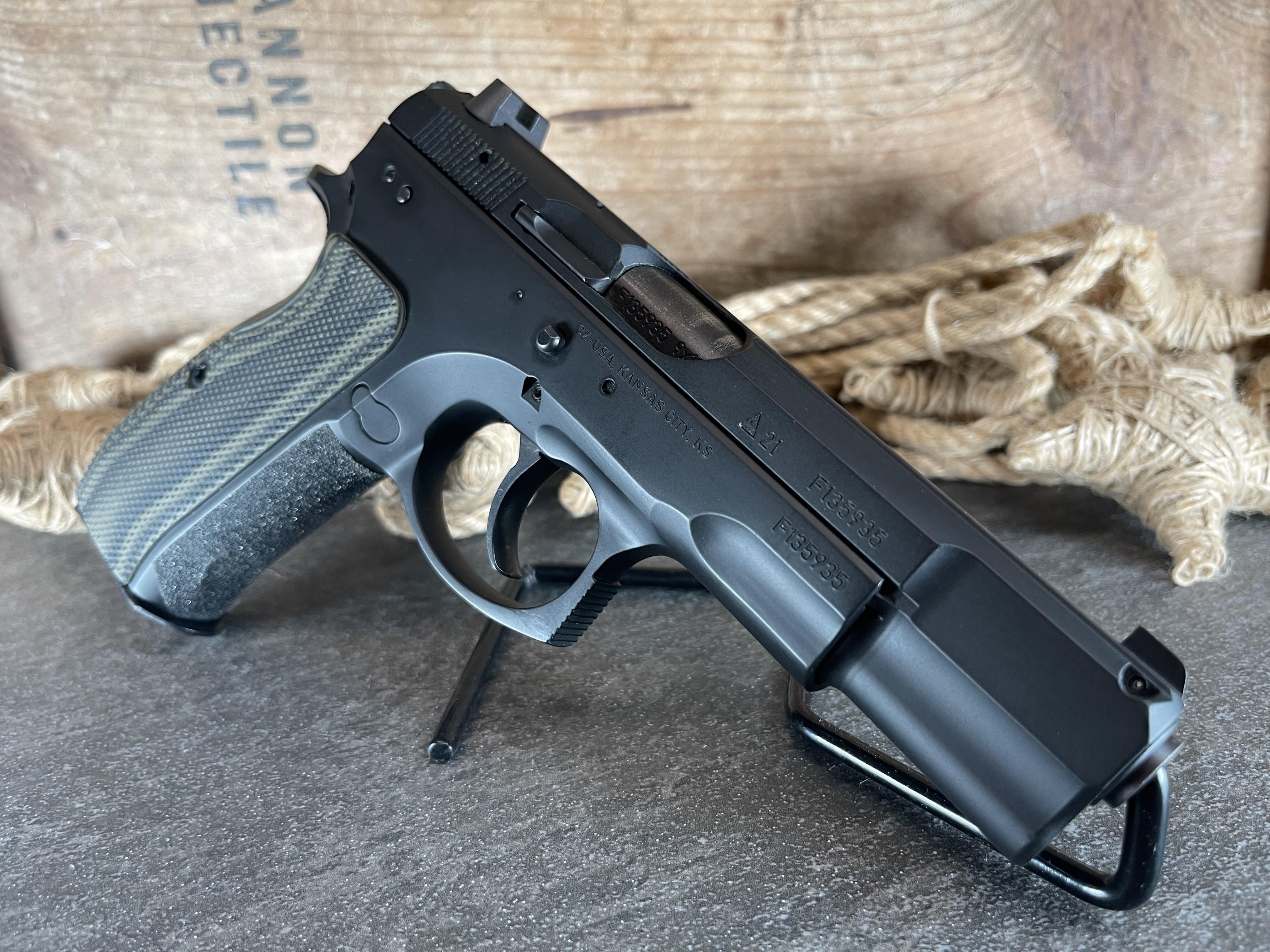 CZ CZ-75 BD Decocker 4.6" 9mm w/ Holster, in original case - Pre-Owned ...