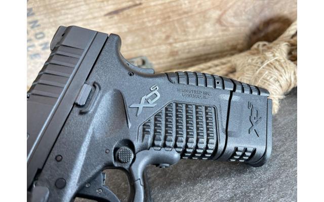 Springfield XDS 3.3" .45ACP w/ Laser, in original case - Pre-Owned ...