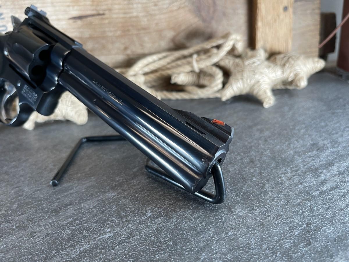 Smith & Wesson Model 586 6” .357 Magnum, in original box - Pre-Owned ...