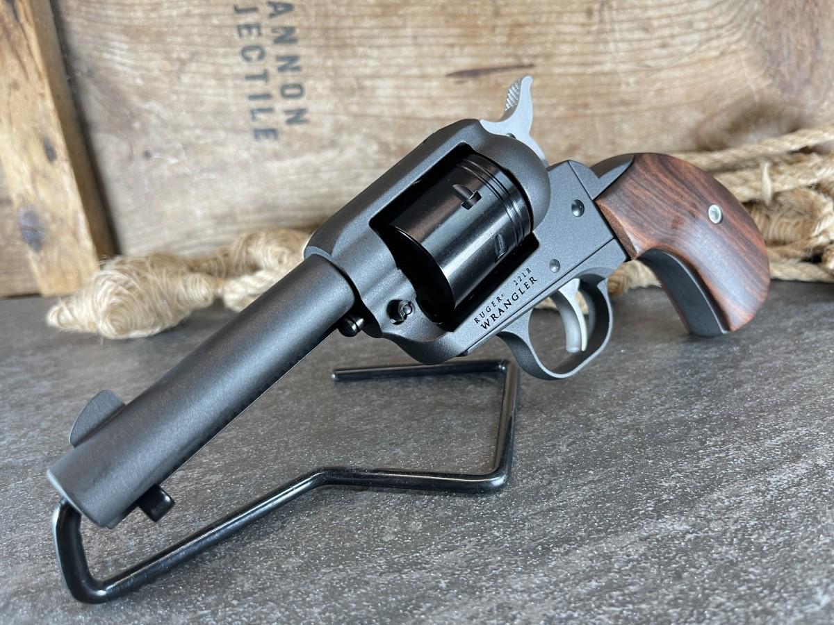 Ruger Wrangler Birdshead 3.75” .22LR w/ DeSantis Holster - NEW ...