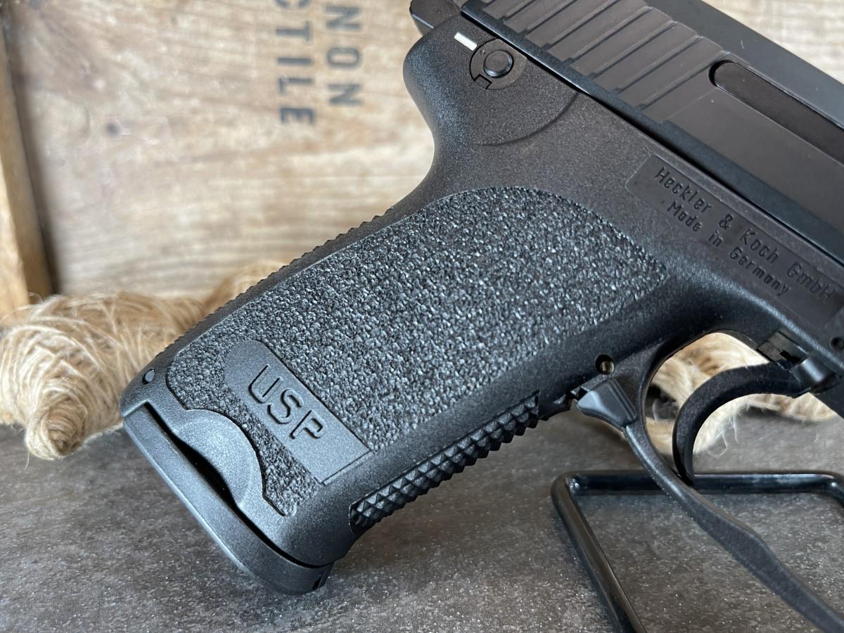 H&K USP V1 Variant 4.25" 9mm, in original case - Pre-Owned ...