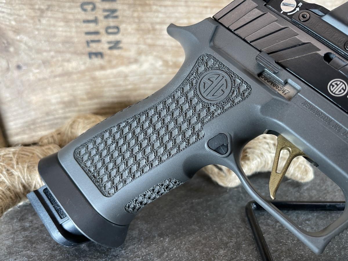 Sig Sauer P320 Spectre Comp X-Series 4.6" 9mm, in original case - Pre ...