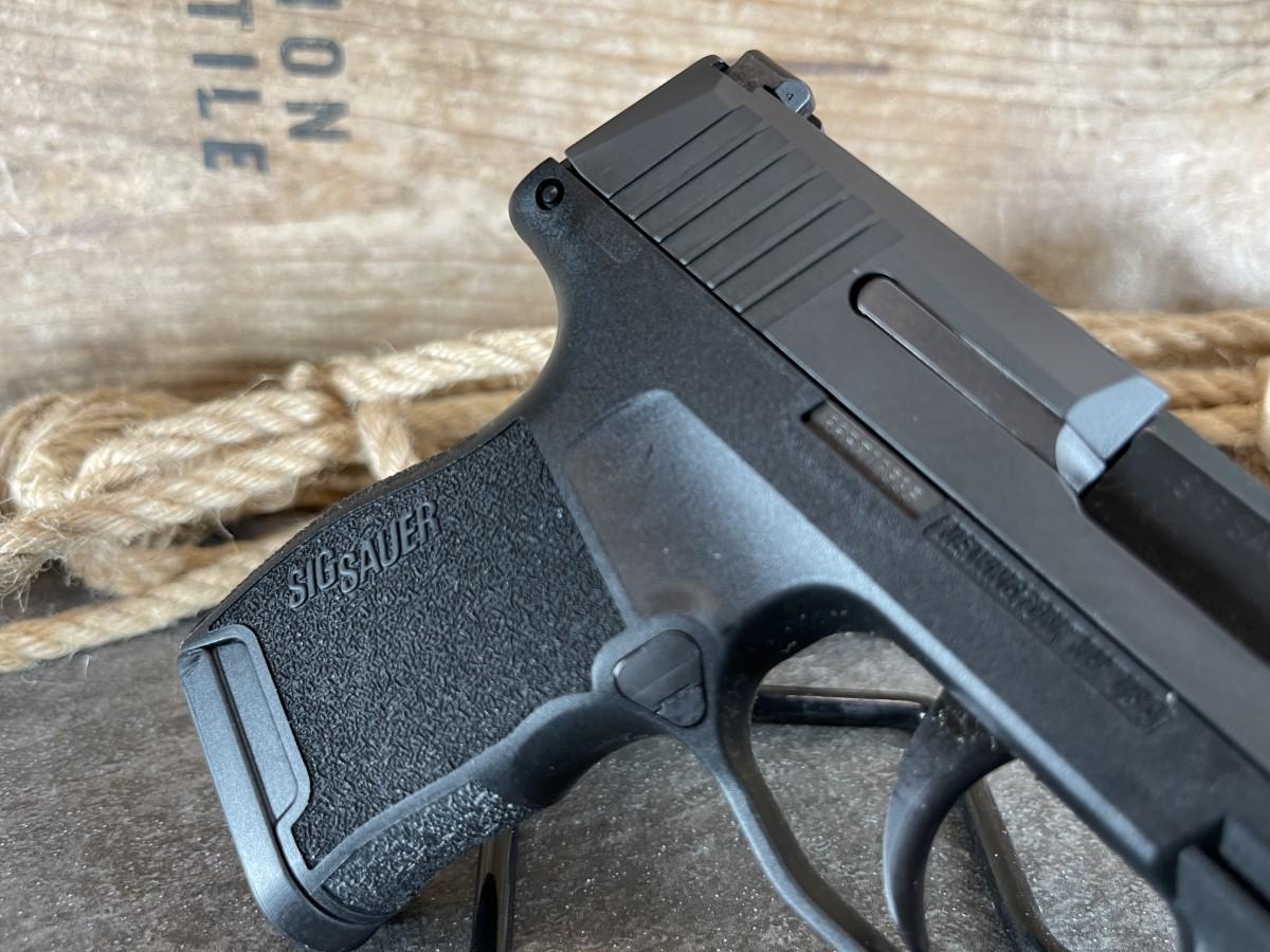 Sig Sauer P365 Micro Compact 3.1" 9mm, in original case - Pre-Owned ...