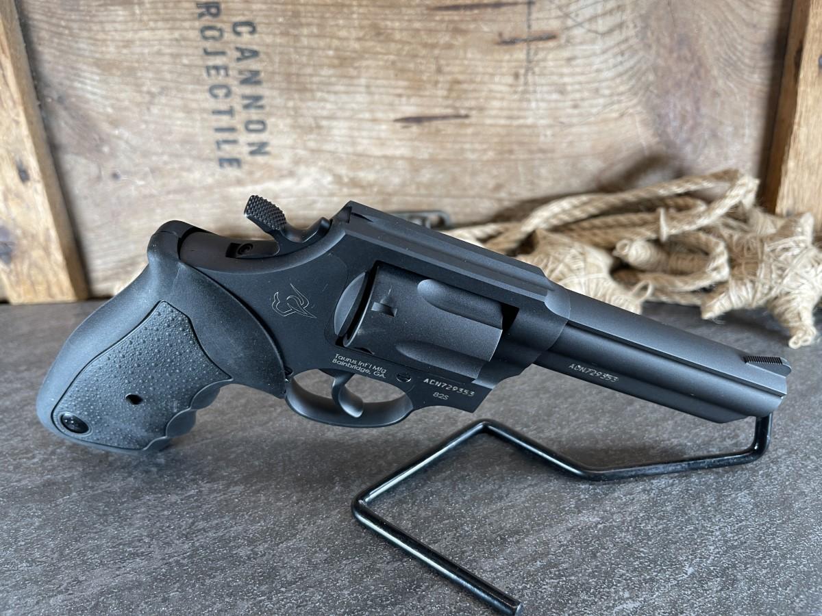 Taurus Model 82 4” .38 Special - NEW! - harveysauctions.com