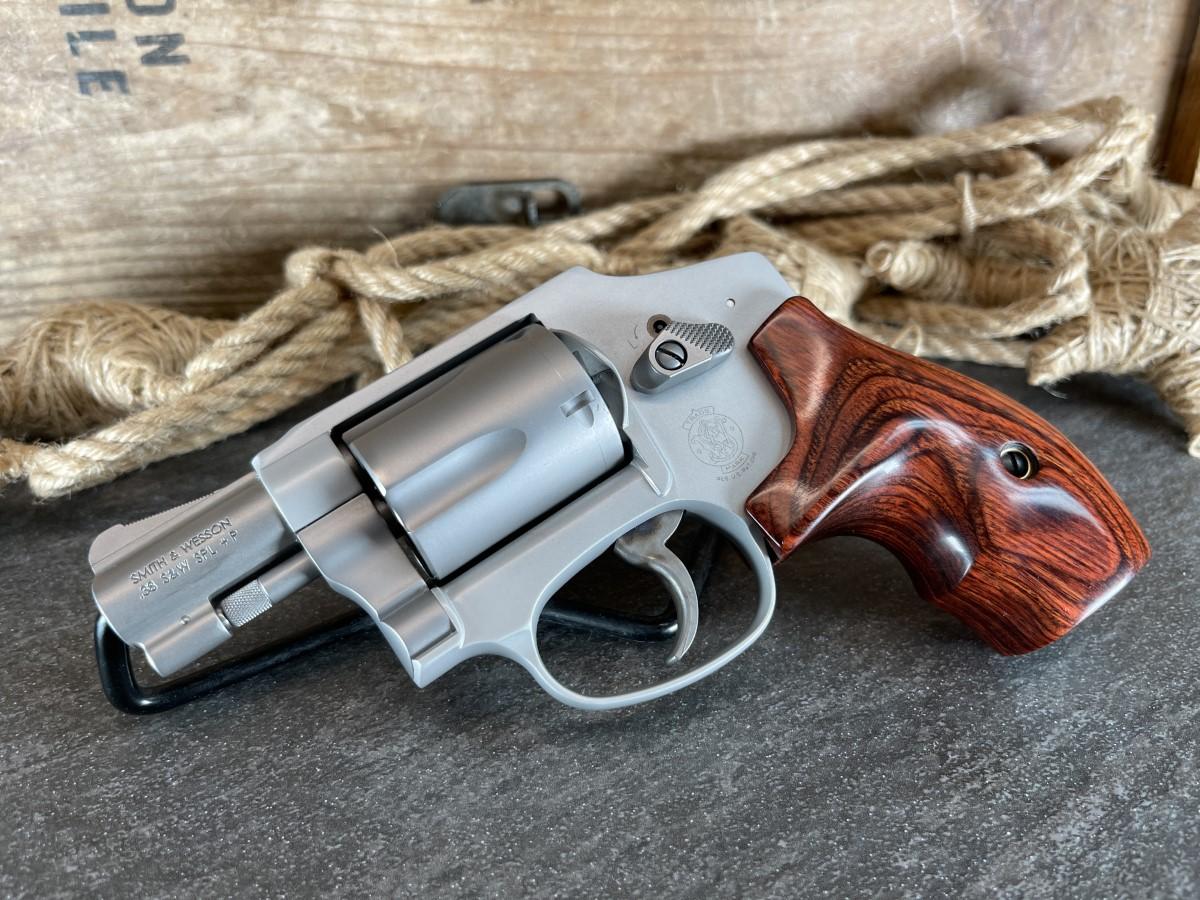 Smith & Wesson Model 642 Lady Smith, in original box - Pre-Owned ...