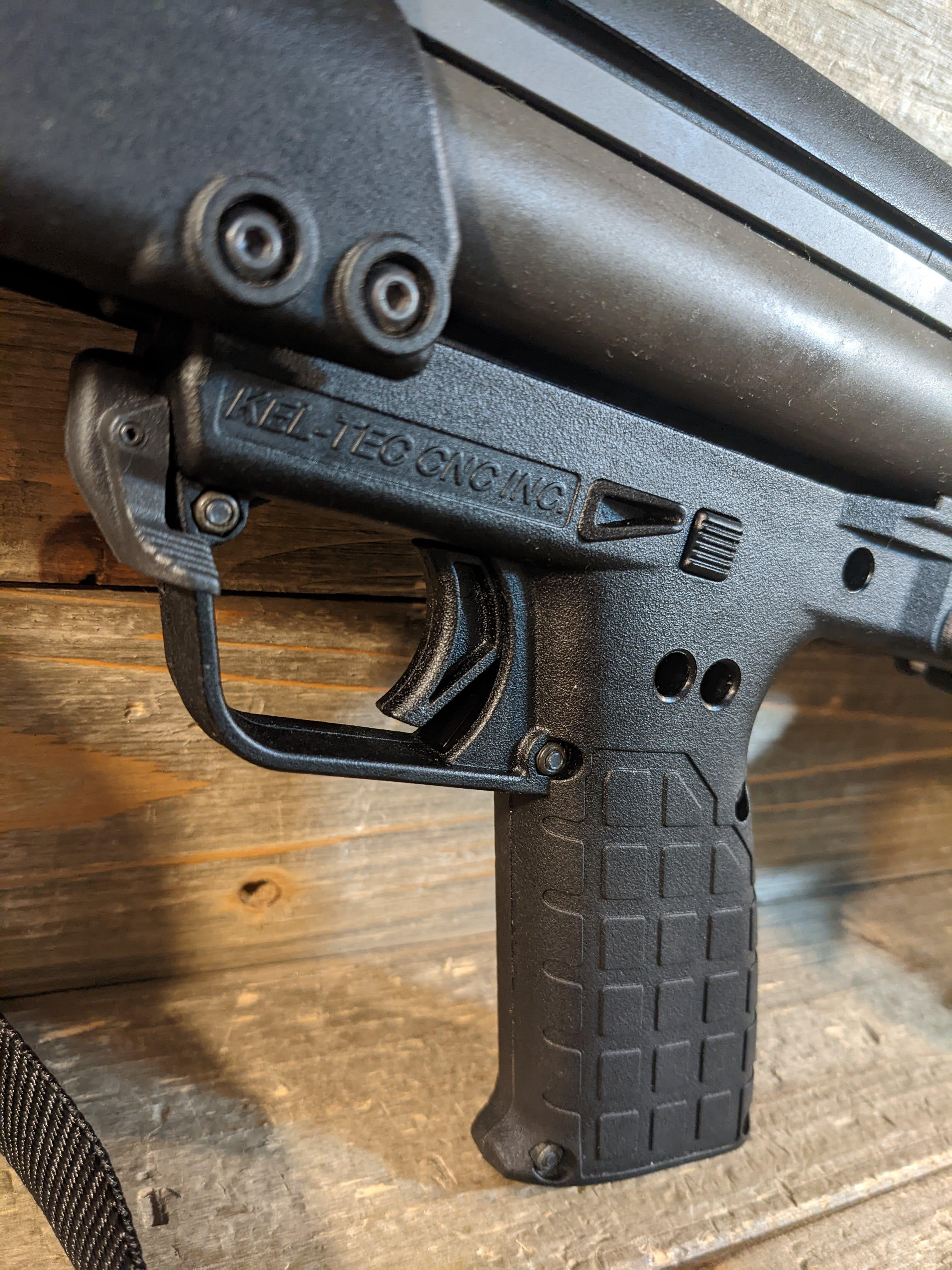 Pre-Owned Kel Tec KSG 12 Gauge in Hard Case - harveysauctions.com