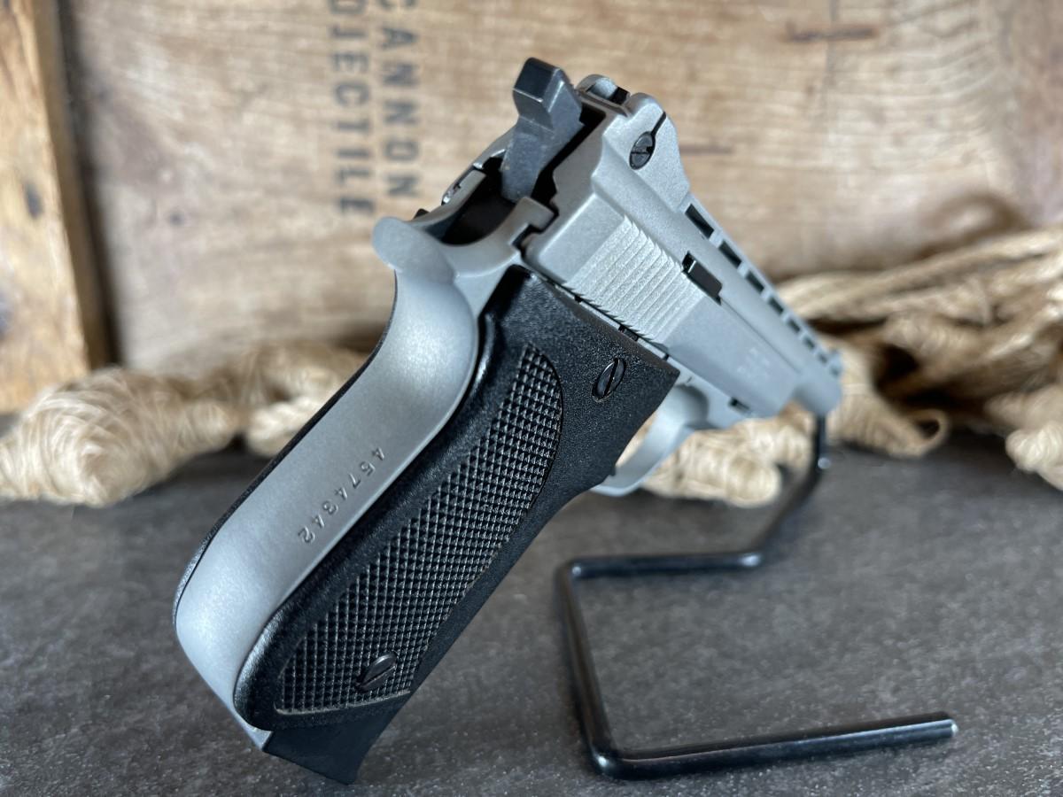 Phoenix Arms HP22A 5” .22LR, in original case - Pre-Owned ...