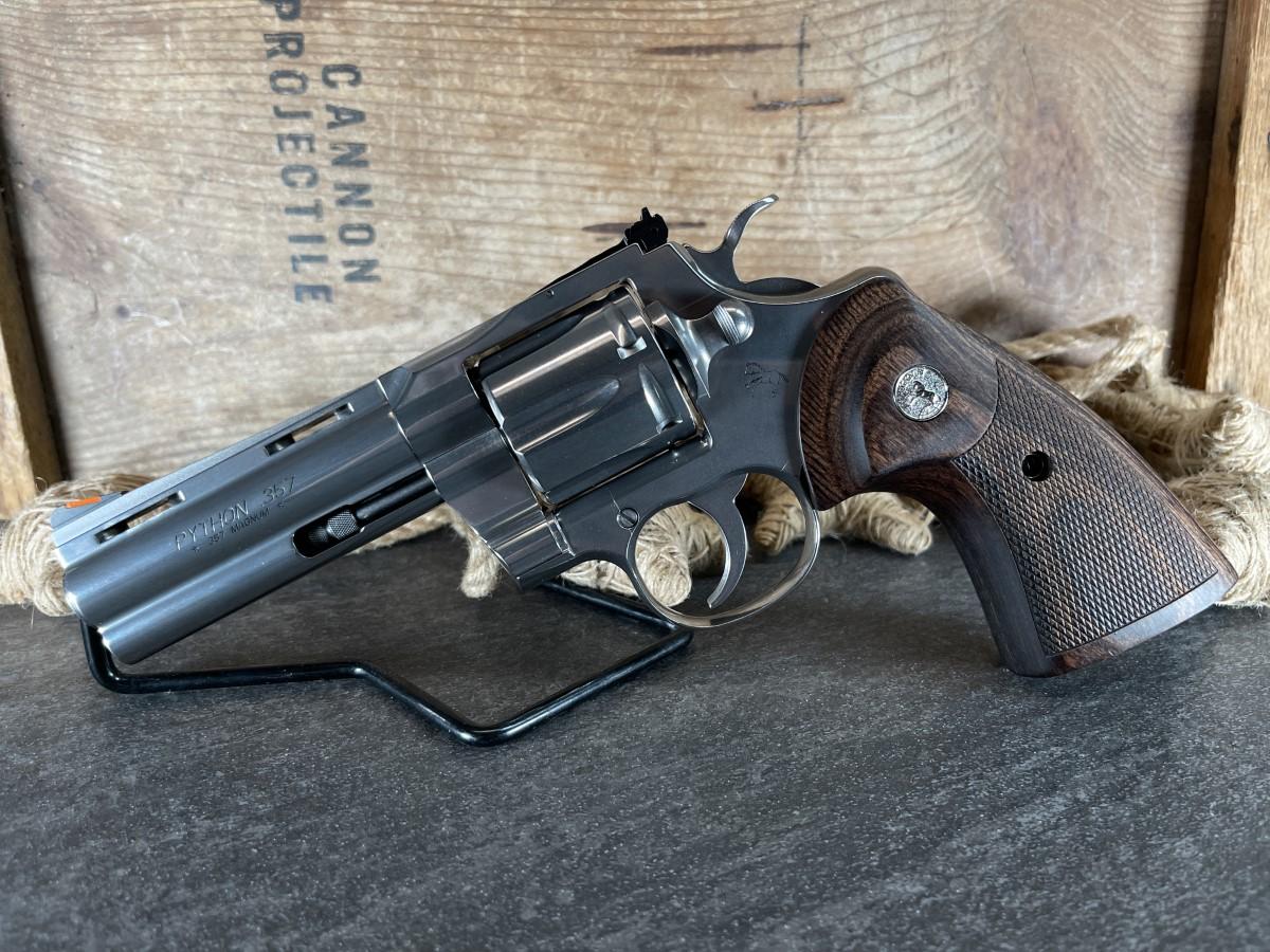 Colt Python 4.25" .357MAG, in original case - Pre-Owned ...