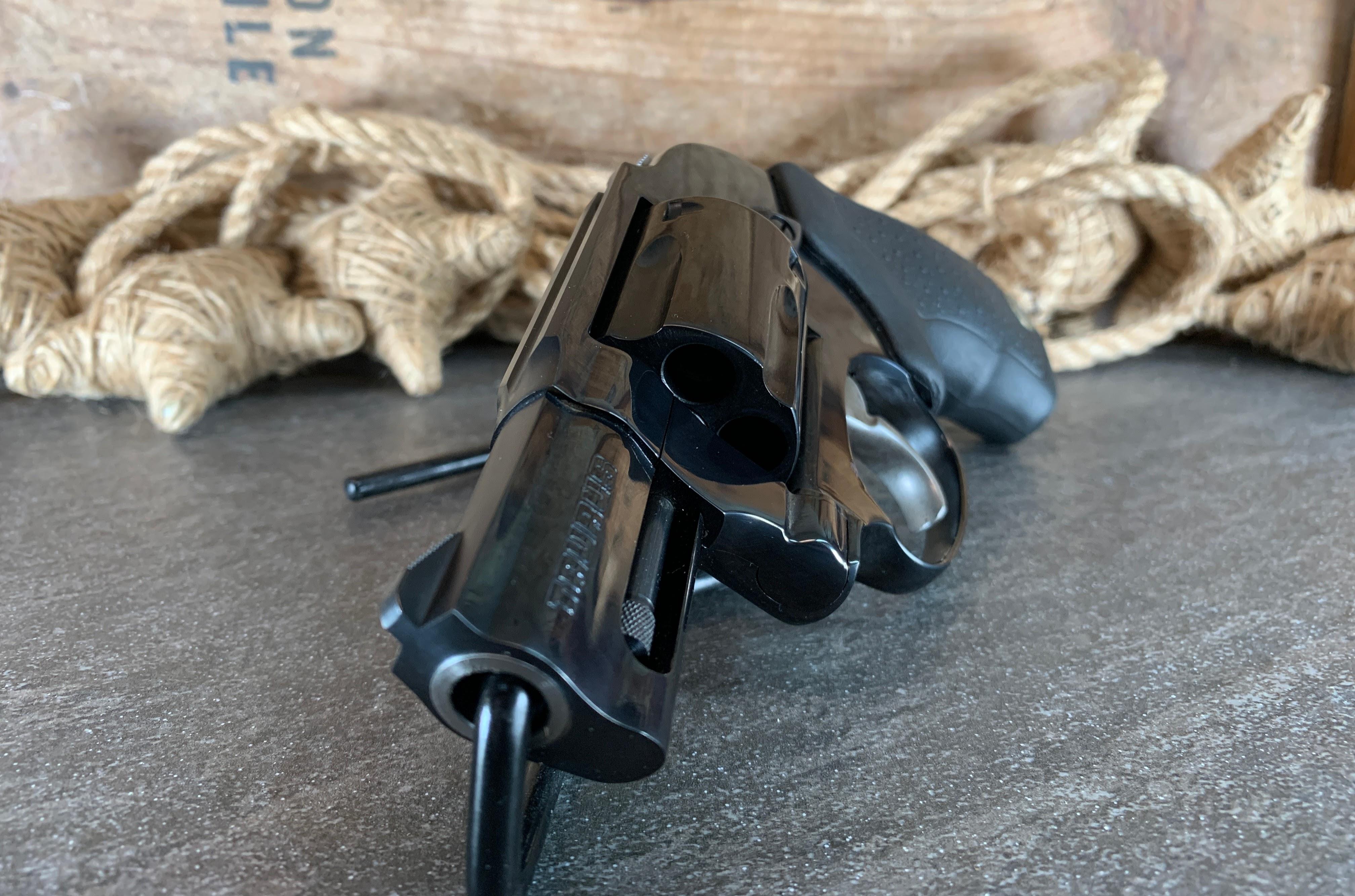 Pre-owned Taurus 651 .357Mag In Soft Case - harveysauctions.com