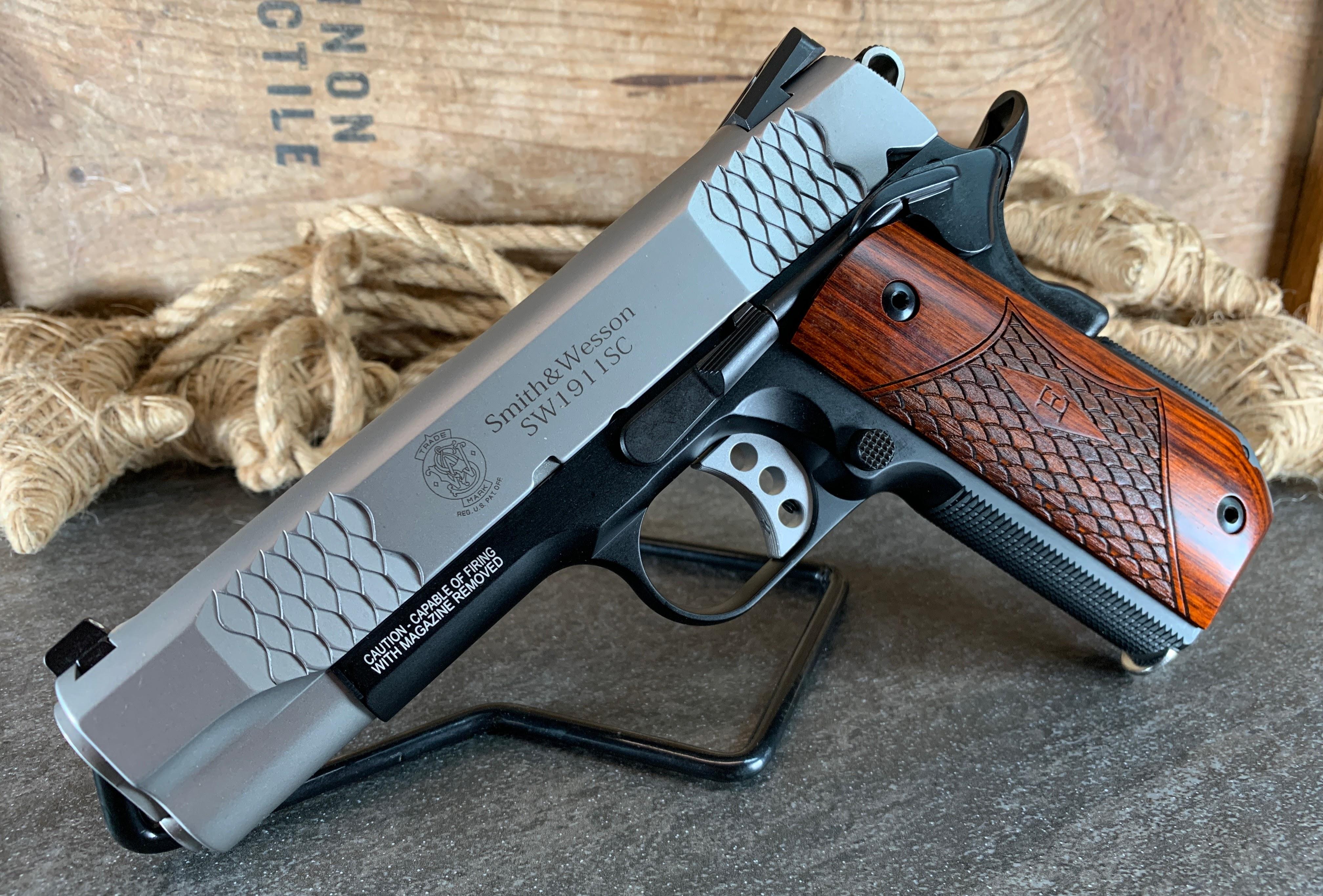 New Smith & Wesson SW1911SC E-Series .45acp - harveysauctions.com