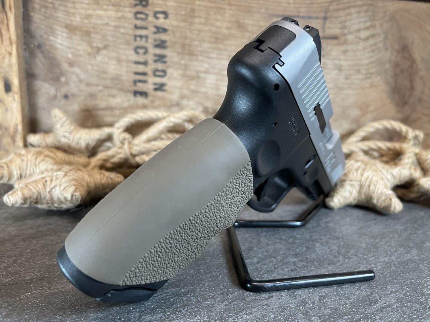 Taurus G3 4" 9mm, in original box - Pre-Owned - harveysauctions.com