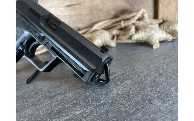 H&K USP V1 Variant 4.25" 9mm, in original case - NEW! - harveysauctions.com