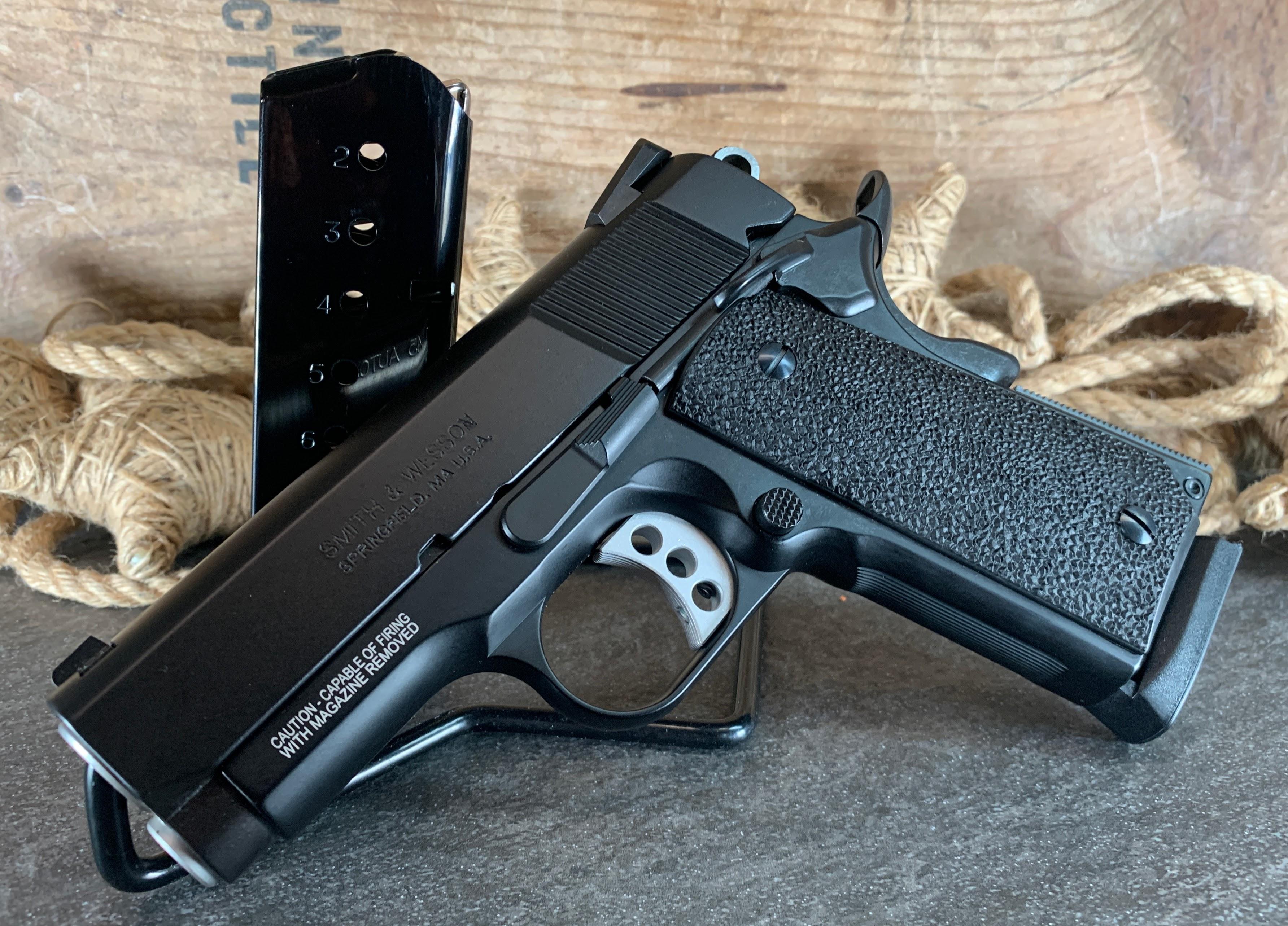 New Smith & Wesson SW1911 Sub Compact .45acp - harveysauctions.com