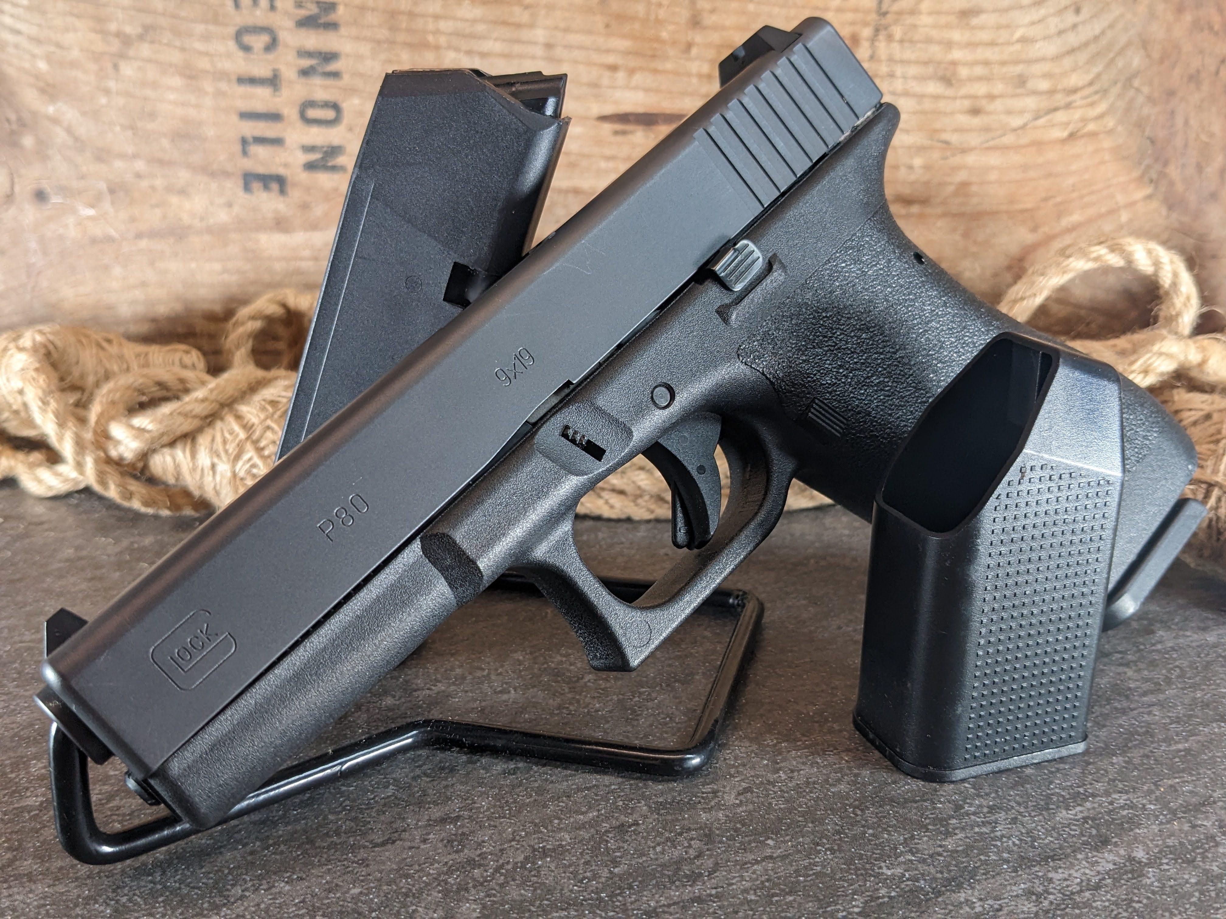 Pre-owned Glock P80 9mm in Original Box - harveysauctions.com