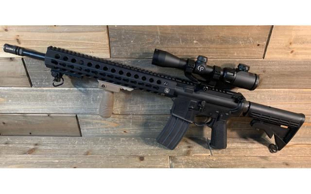 Pre-owned Troy AR15 5.56NATO In Hard Case - harveysauctions.com