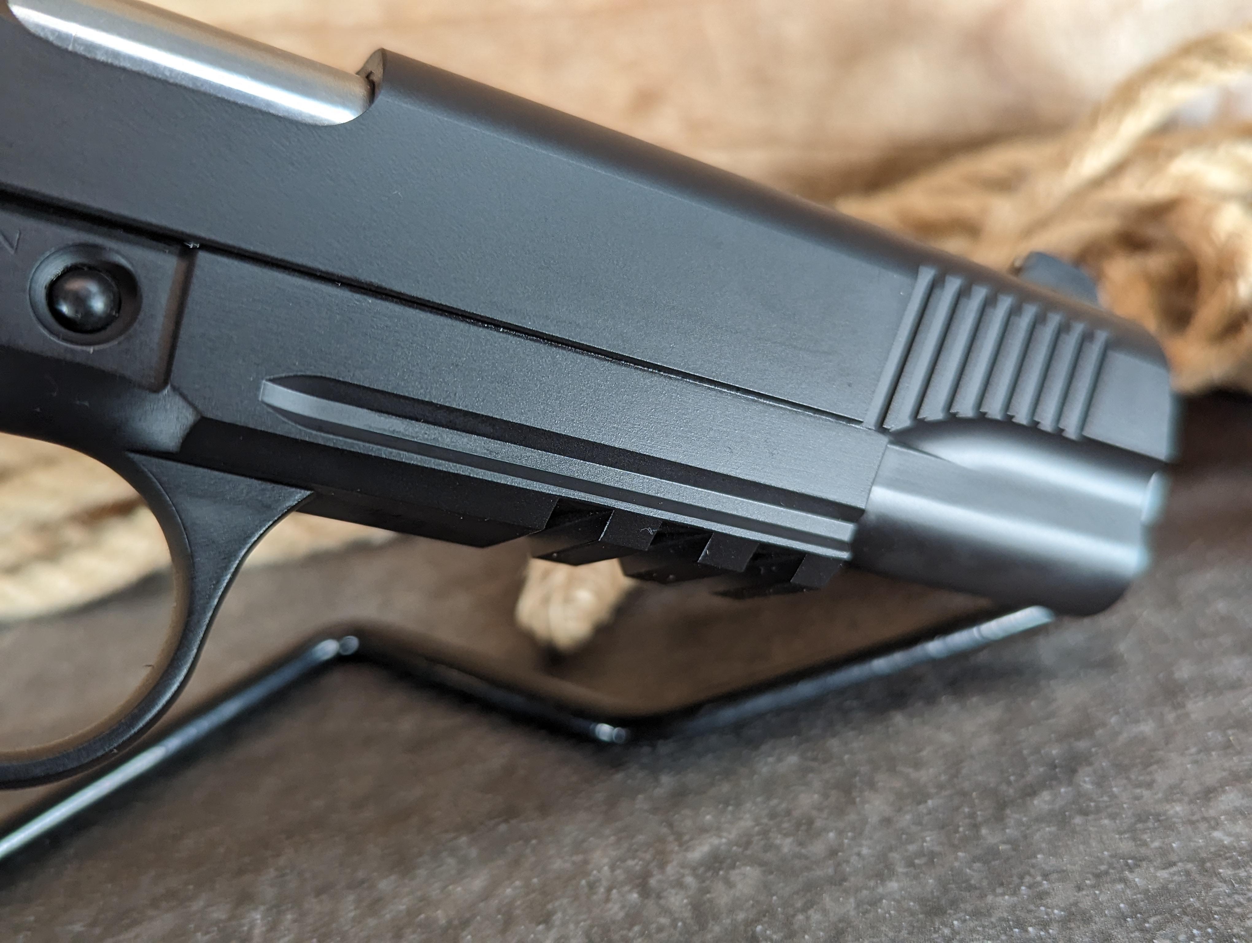 New SDS Tisas 1911 B45R Duty .45ACP - harveysauctions.com