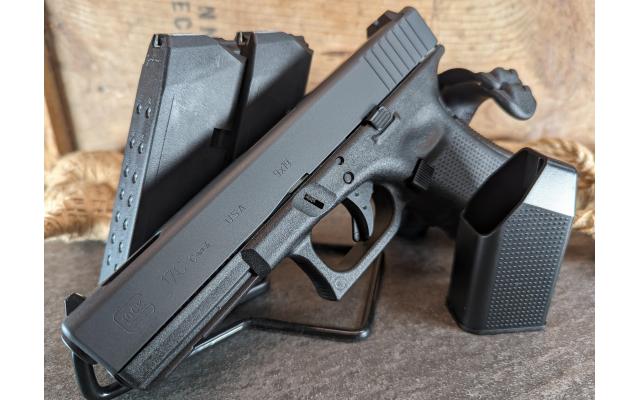 New Glock 17C Gen4 9mm Talo Edition - harveysauctions.com