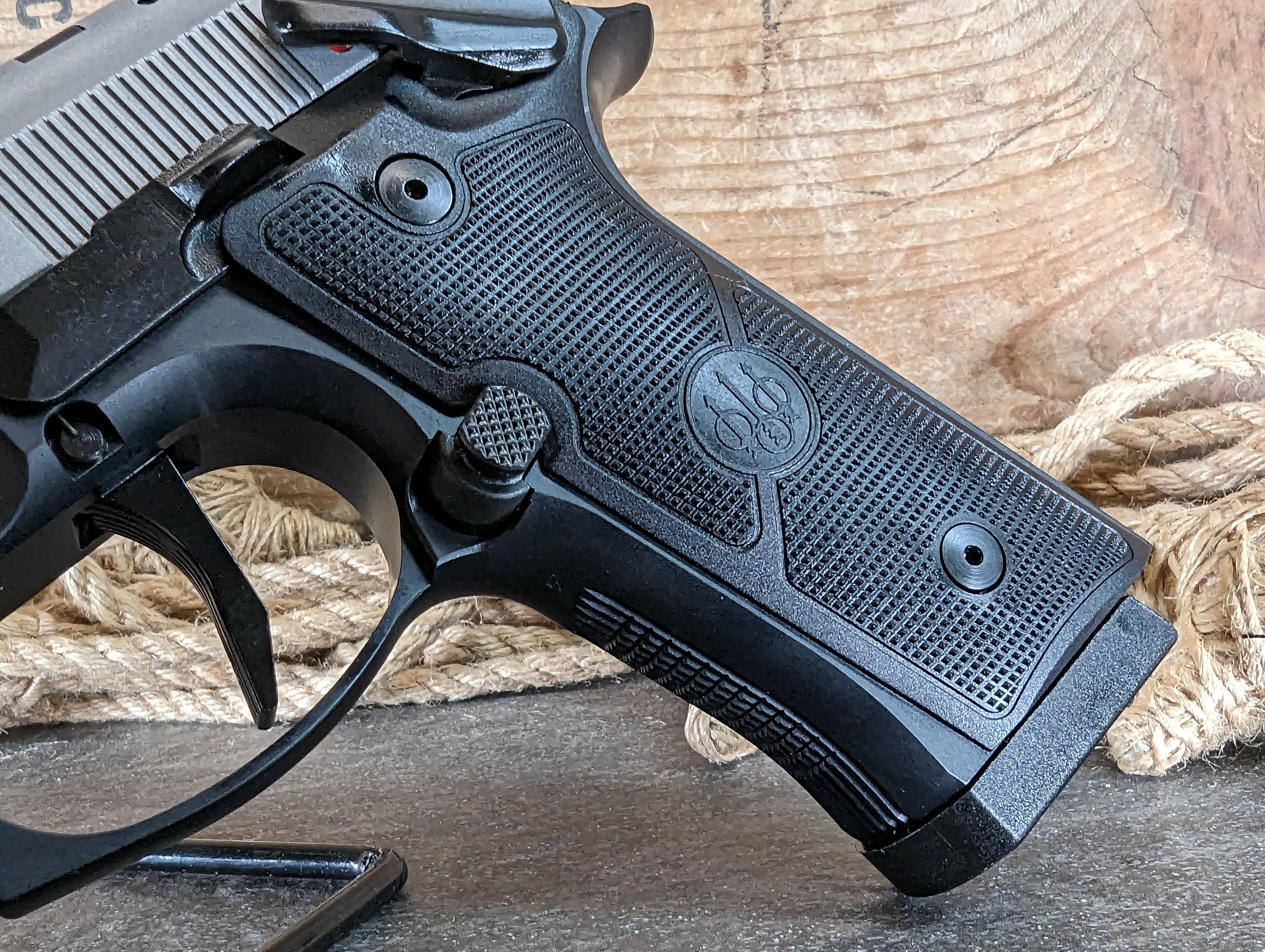 New Beretta 92XI SAO 9mm - harveysauctions.com