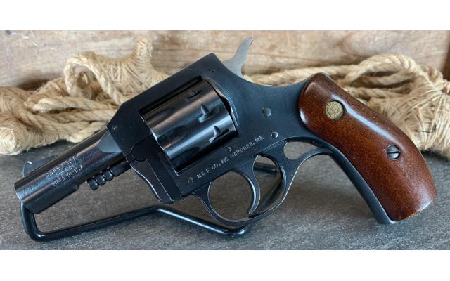 Pre-owned New England Firearms R92 .22lr Without Box - harveysauctions.com