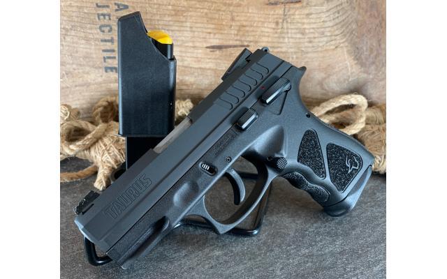 Pre-owned Taurus TH9 Compact 9mm In Hard Case - harveysauctions.com