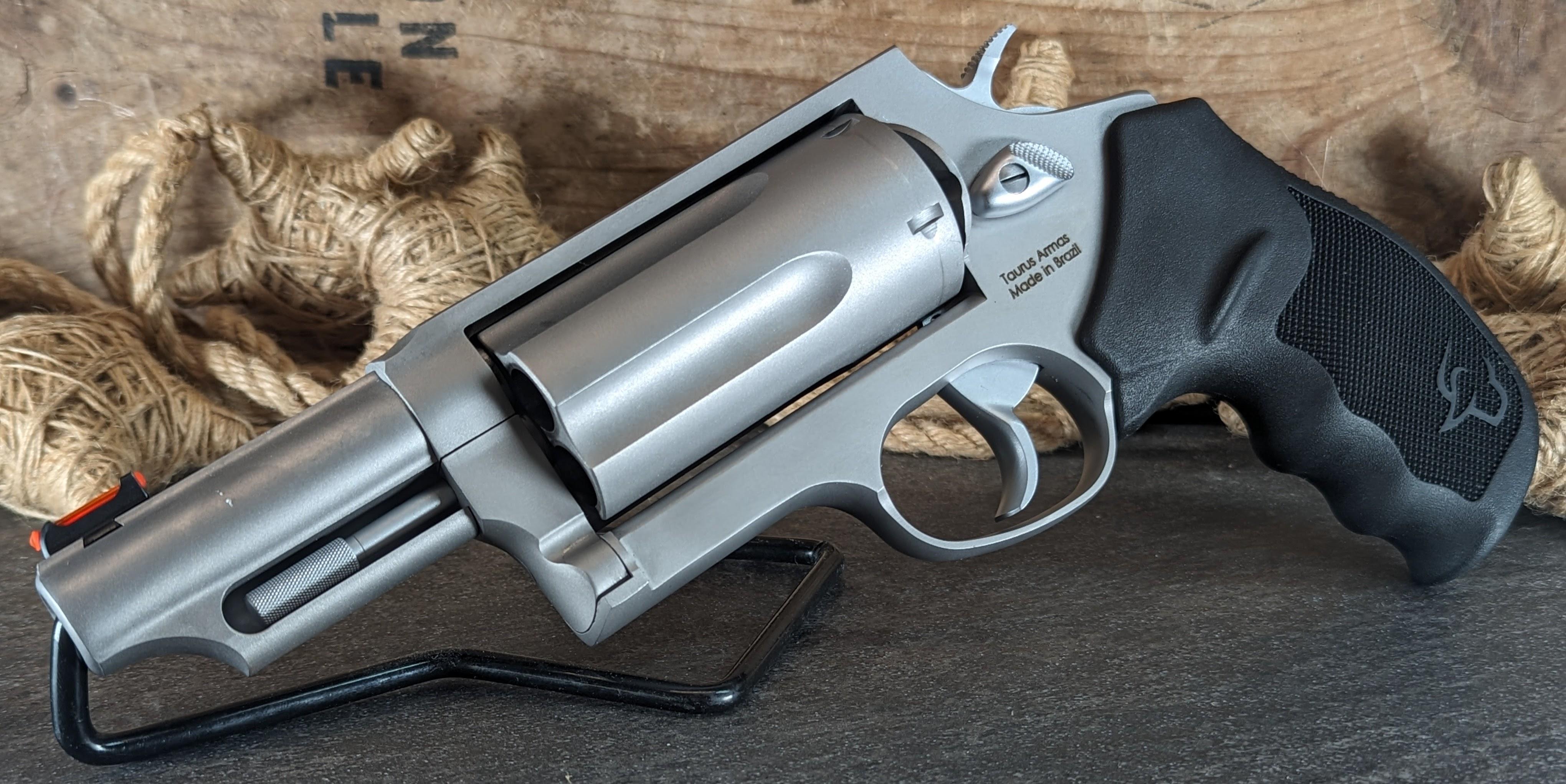 New Taurus Judge 3" .45Colt/ .410Gauge - harveysauctions.com