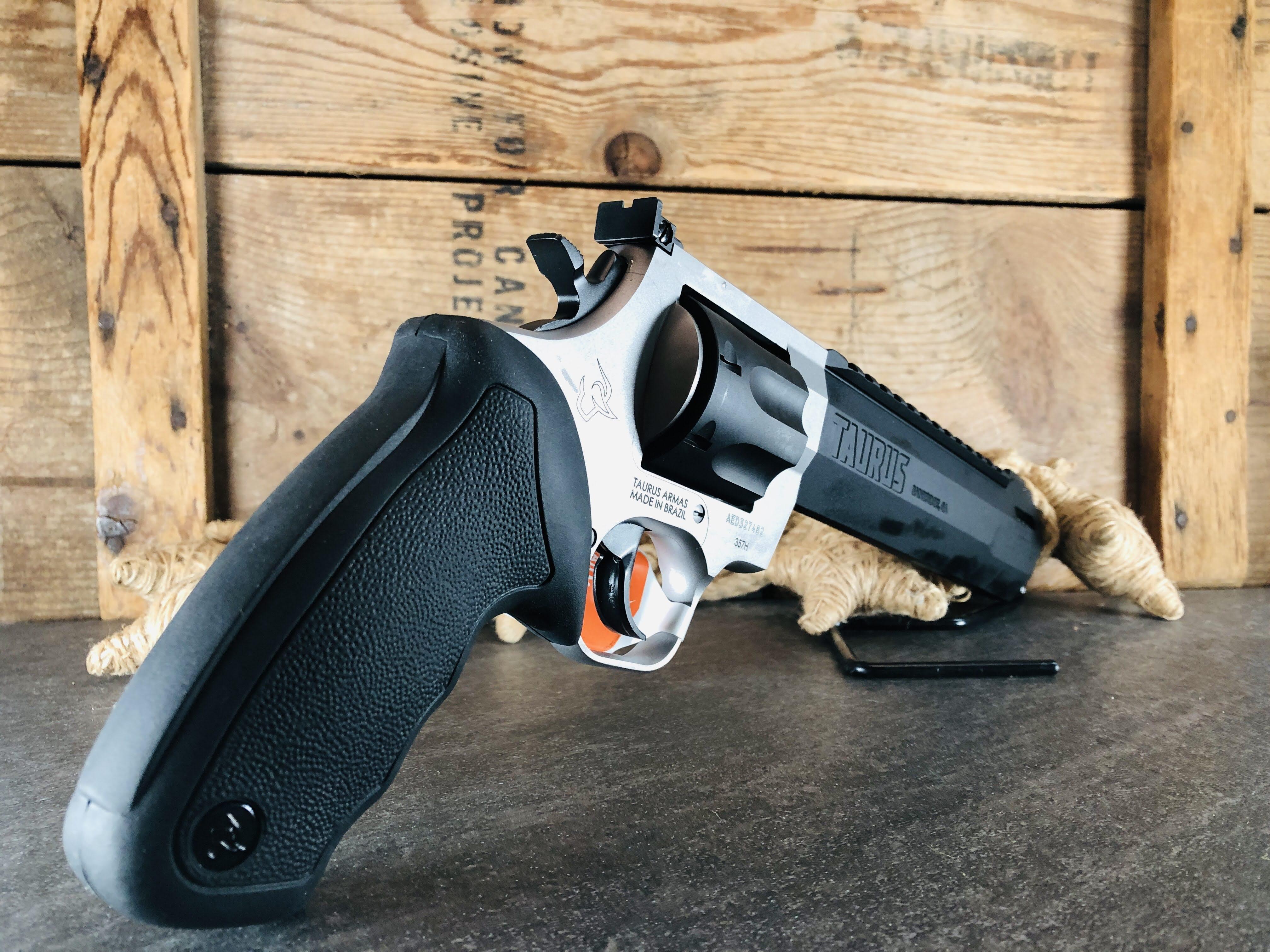 New Taurus Raging Hunter .357 Magnum - harveysauctions.com