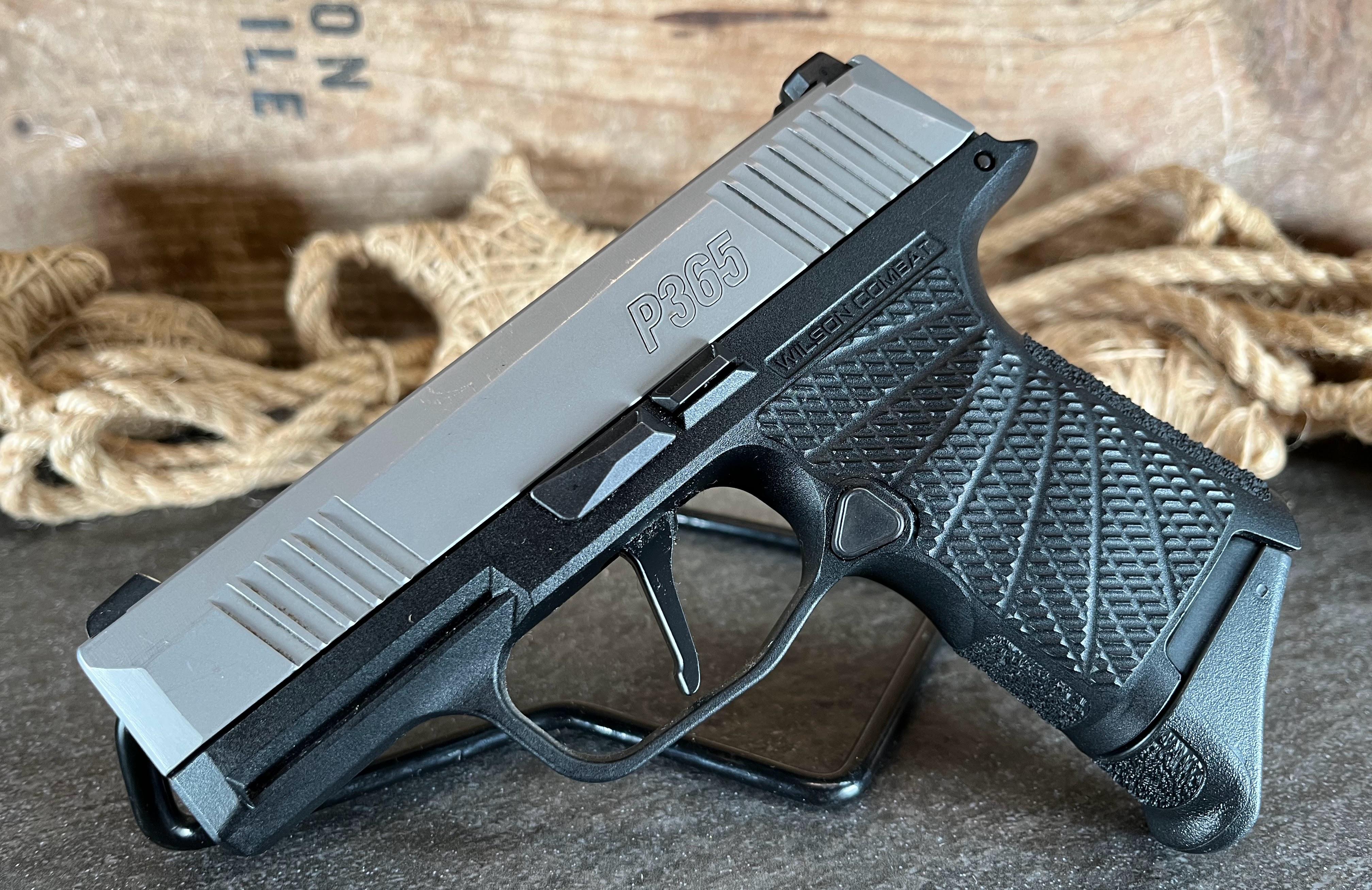 Pre-owned Sig Sauer P365 9mm In Hard Case - harveysauctions.com