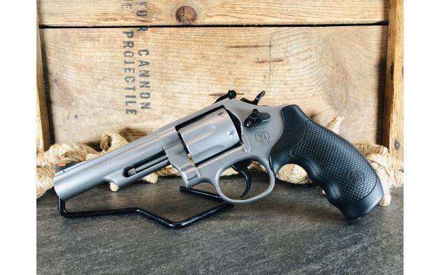 New Smith & Wesson 66 Combat .357 Magnum SS - harveysauctions.com