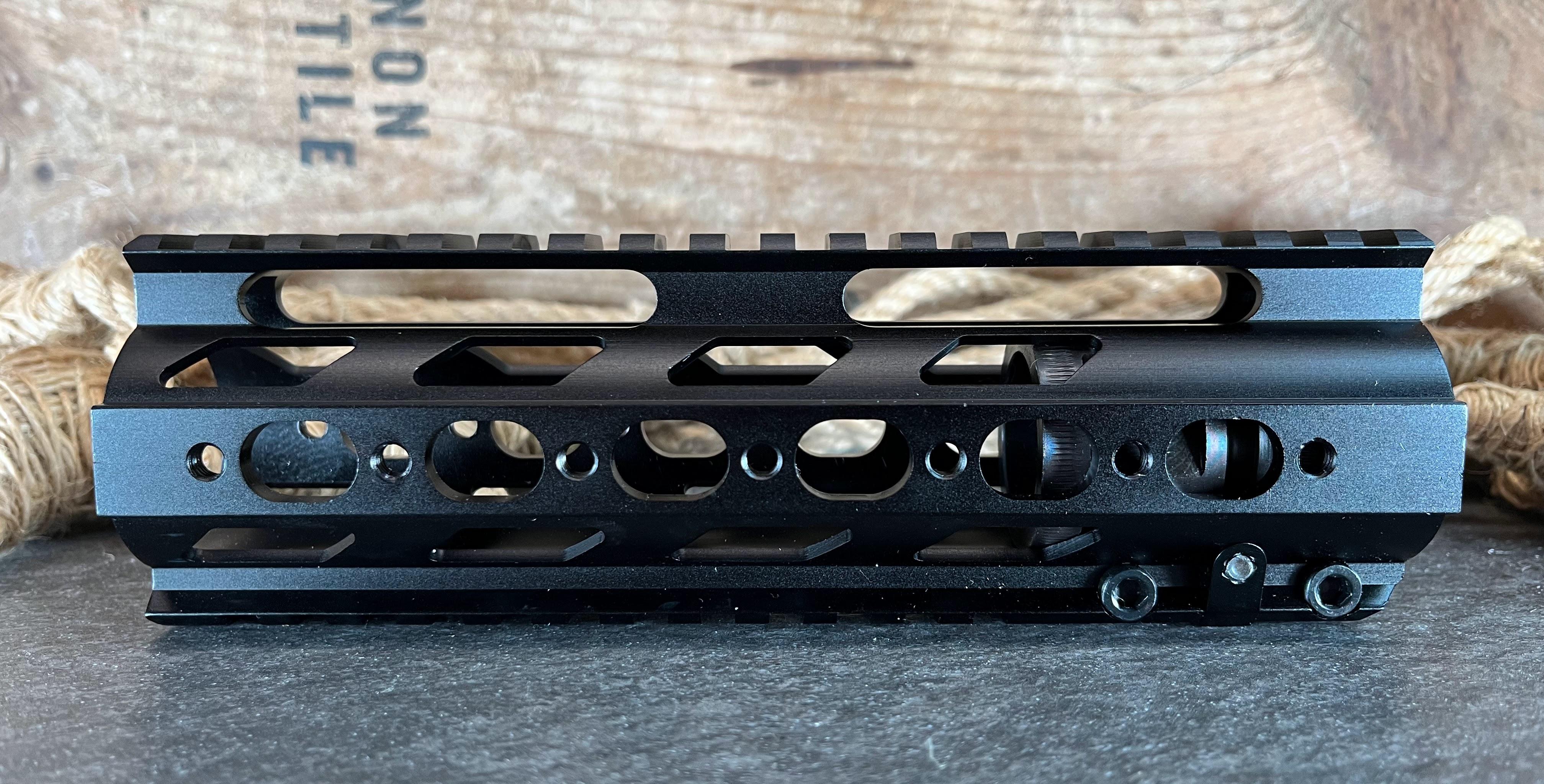 New Tiger Rock 7" Free Float Supra Slim Quad Rail - harveysauctions.com