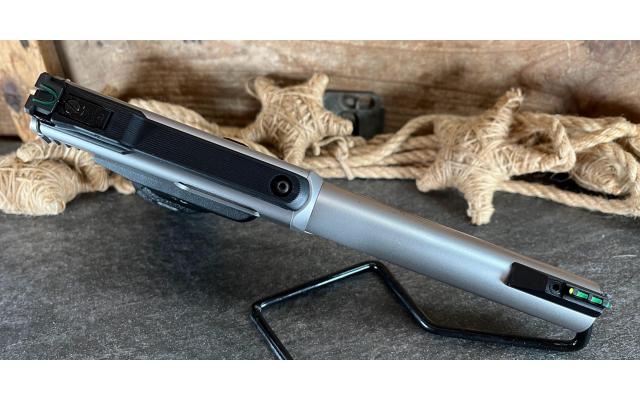 Pre-owned Smith & Wesson SW22 Victory .22lr In Hard Case - harveysauctions.com