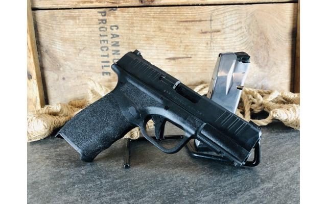 Pre-owned Springfield Hellcat Pro 9mm in Box - harveysauctions.com
