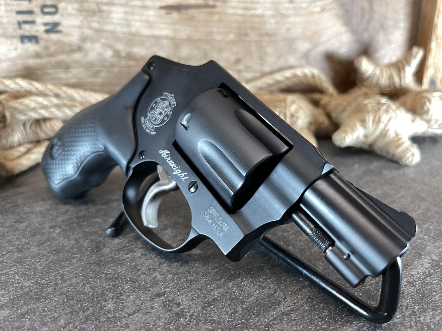 Smith & Wesson Model 442 1.875" .38 Special - NEW! - harveysauctions.com