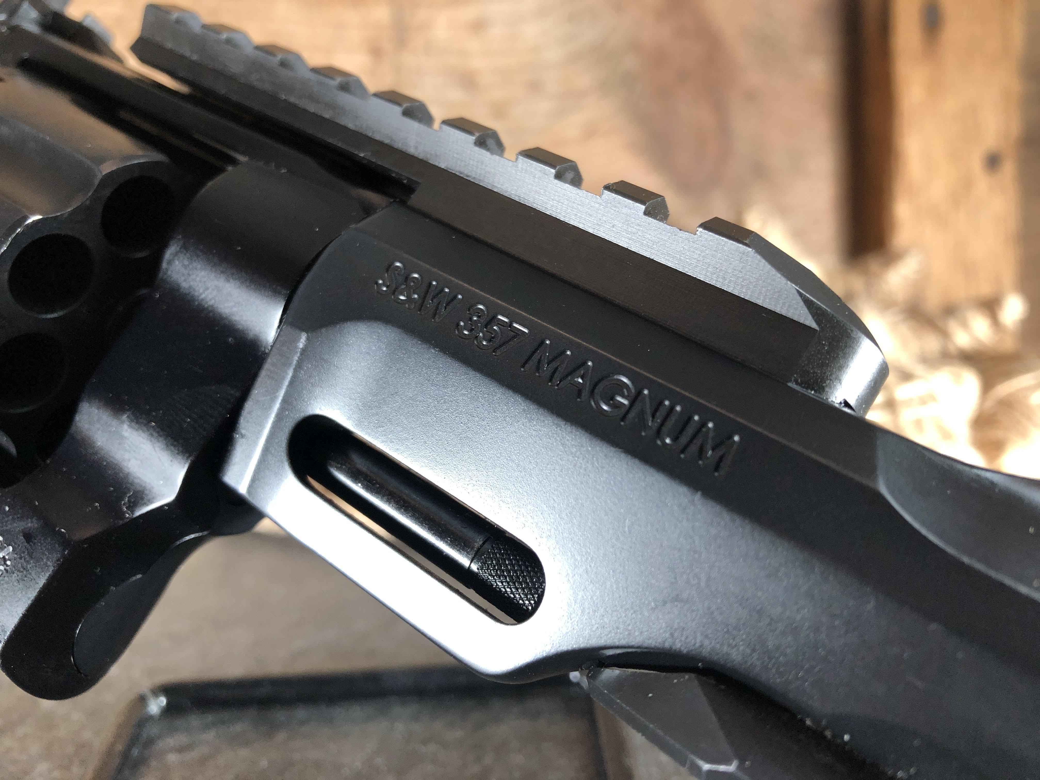 Pre-owned Smith & Wesson 327 R8 Performance Center .357Mag in Hard Case ...