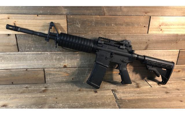 New Rock River Arms R4 Replica Carbine 5.56 NATO - harveysauctions.com
