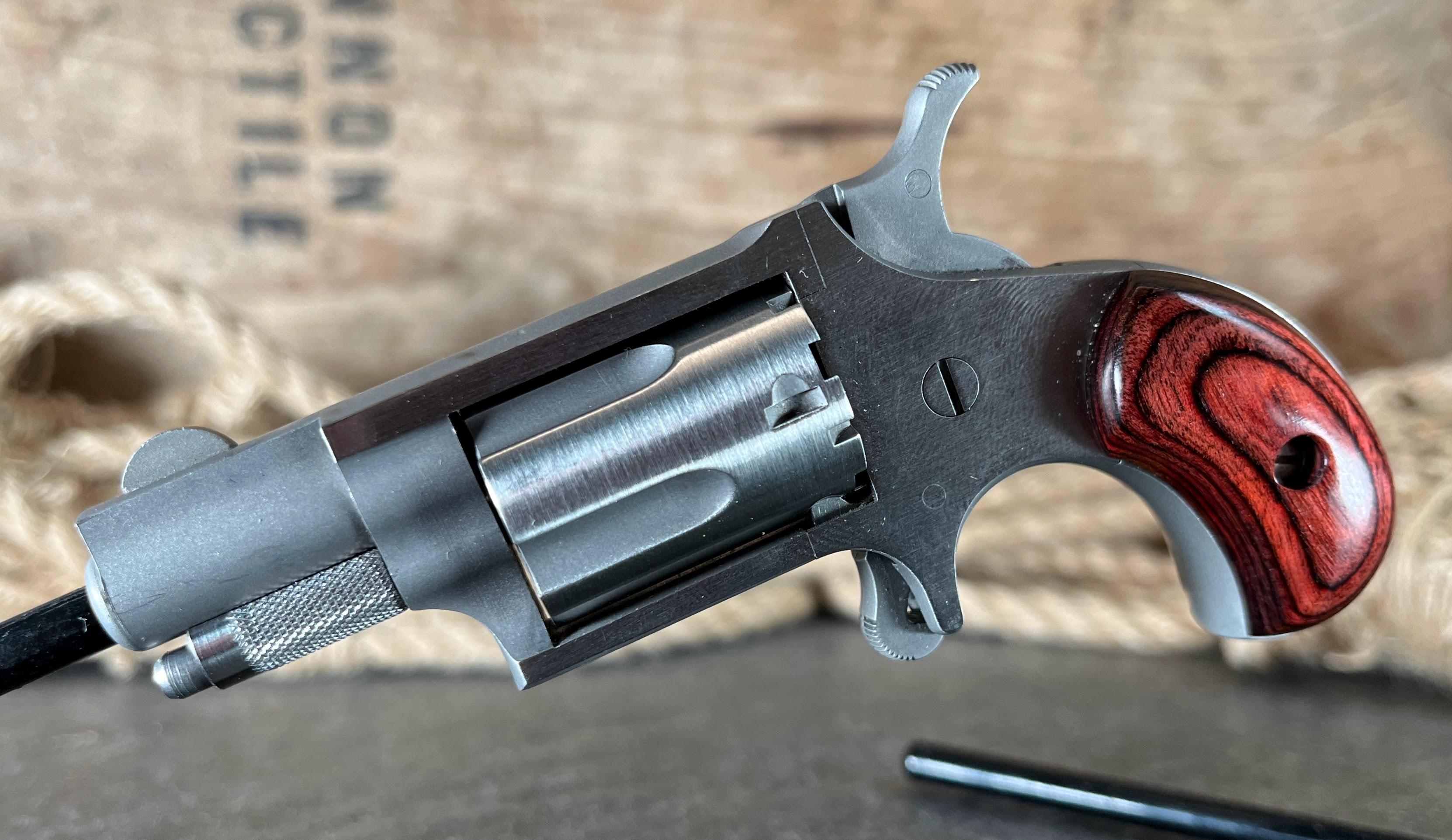 Pre-owned NAA Mini Revolver .22lr In Box - harveysauctions.com