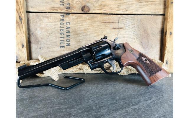 New Smith & Wesson 27 Classic .357 Magnum - harveysauctions.com
