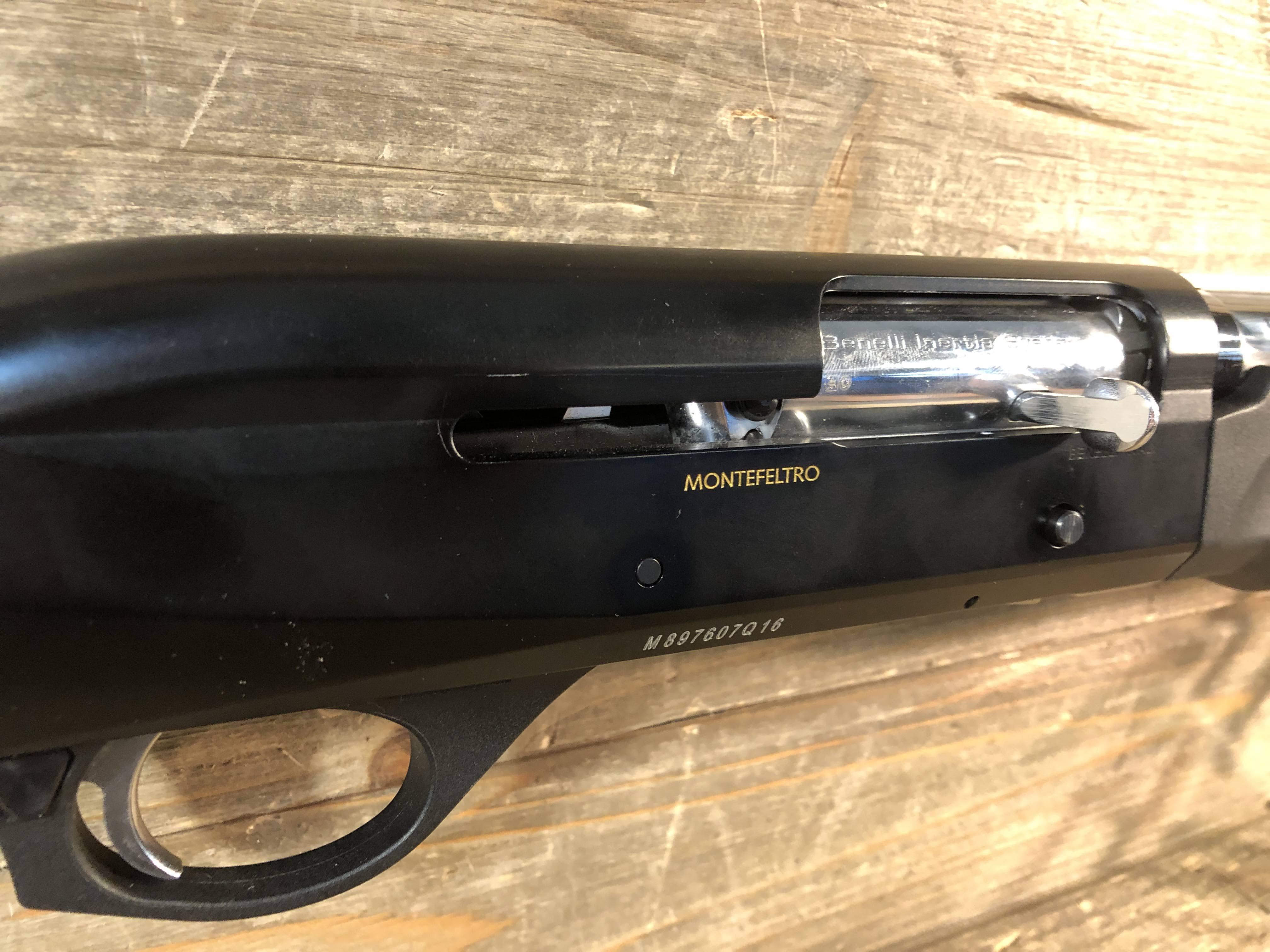 Pre-owned Benelli Montefeltro 12GA in Soft Case - harveysauctions.com