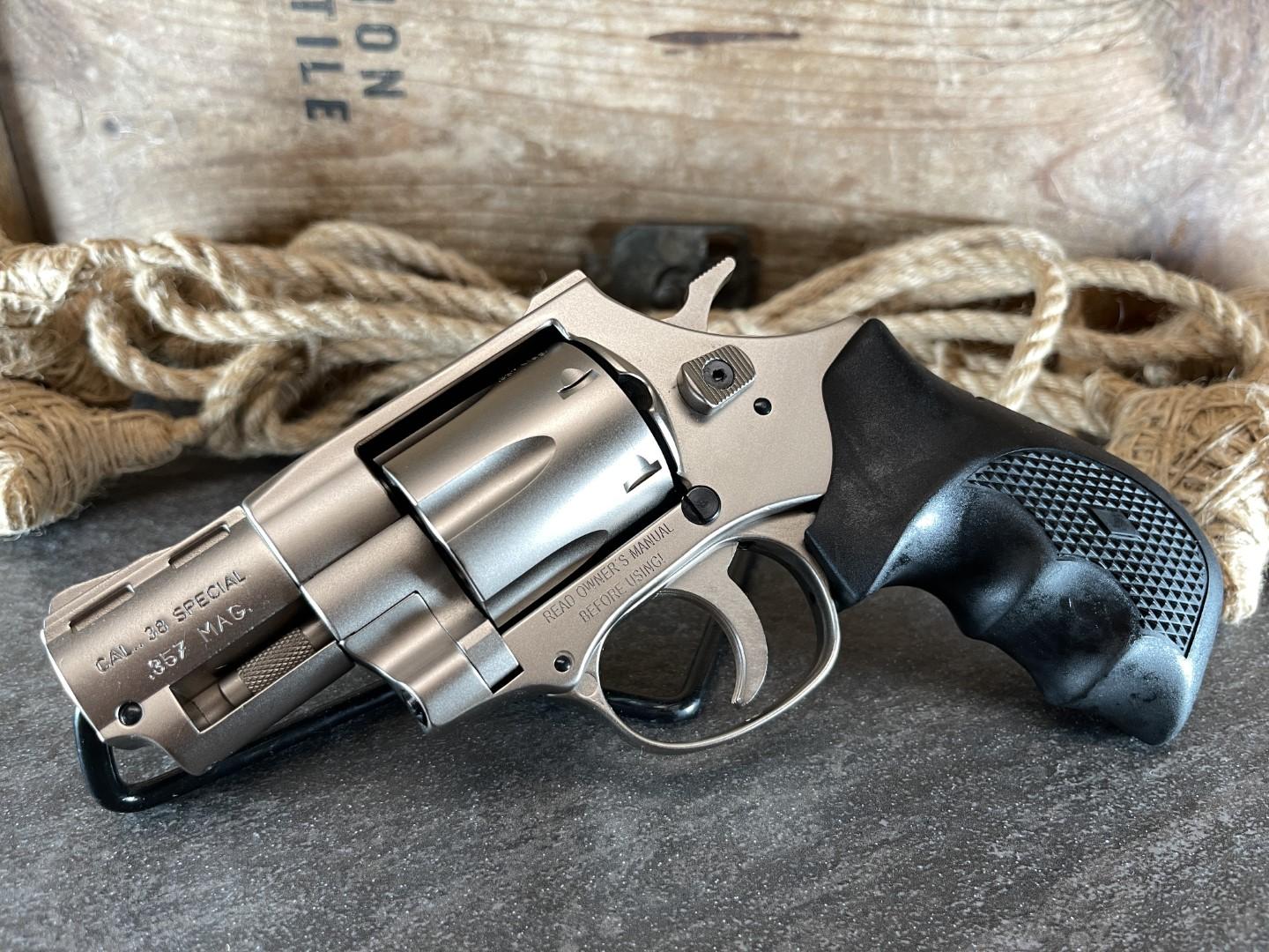 EAA Windicator 2" .357MAG, Nickel - Pre-Owned - harveysauctions.com