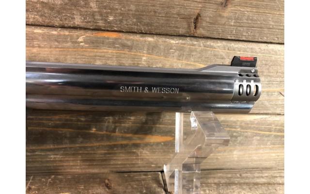 New Smith & Wesson M500 .500S&W - harveysauctions.com