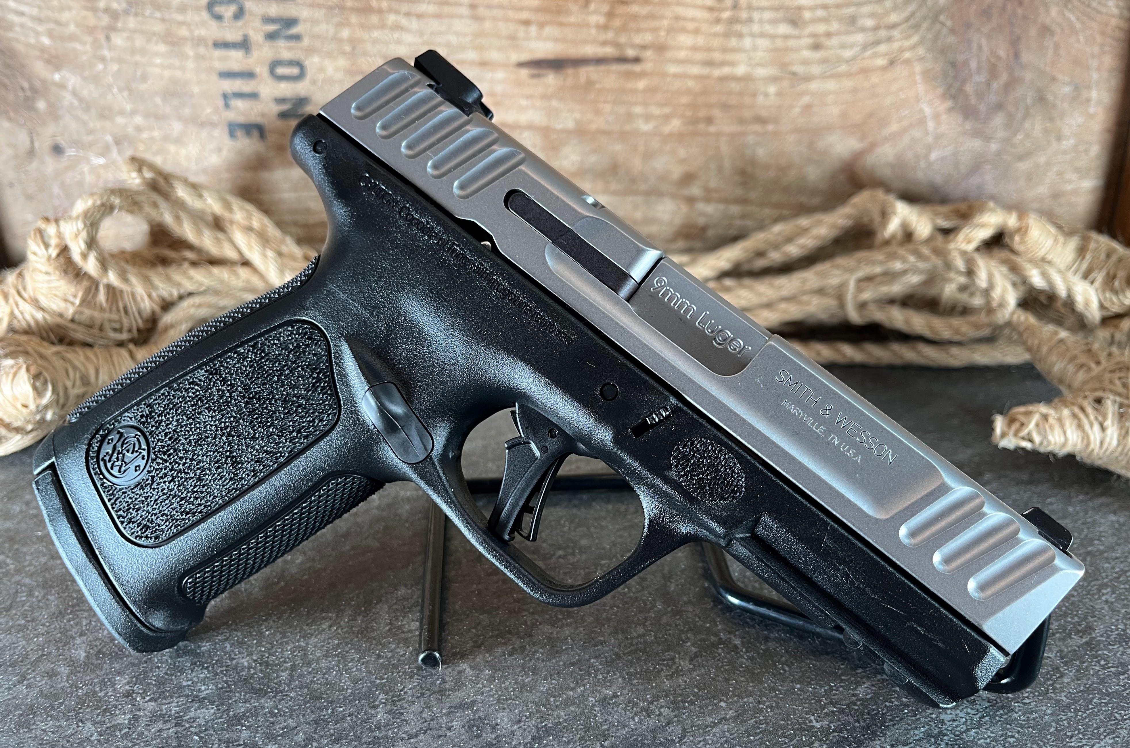 New Smith & Wesson SD9 2.0 9mm - harveysauctions.com