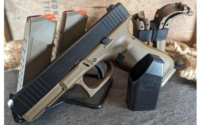 New Glock 17 Gen5 9mm in FDE - harveysauctions.com
