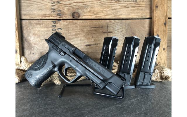 Pre-owned Smith & Wesson M&P9 Pro Series 9mm in Hard Case ...