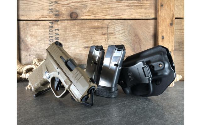 Pre-owned Springfield Hellcat 9mm in Box - harveysauctions.com