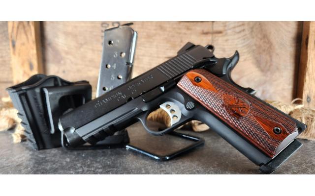 Pre-owned Springfield 1911 Lightweight Champion Operator .45acp In Hard ...